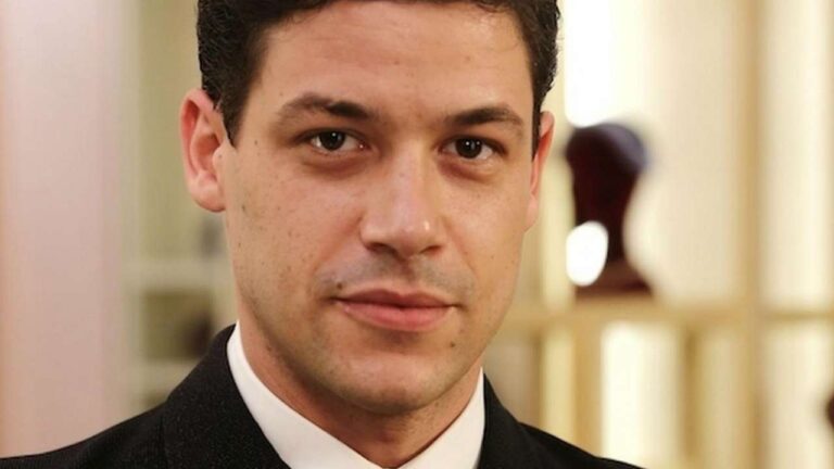 Il Paradiso delle signore 7: Cosimo torna, Alessandro Cosentini sul set