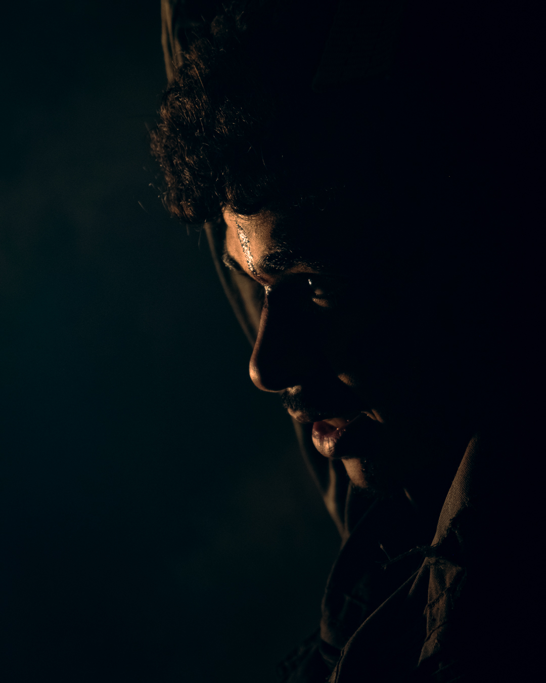 Charad lotta contro se stesso nel suo ultimo singolo — Gogo Magazine