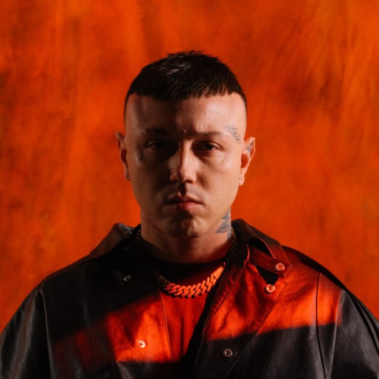 "Sirio" nella storia: è il primo album per 20 settimane al primo posto ...